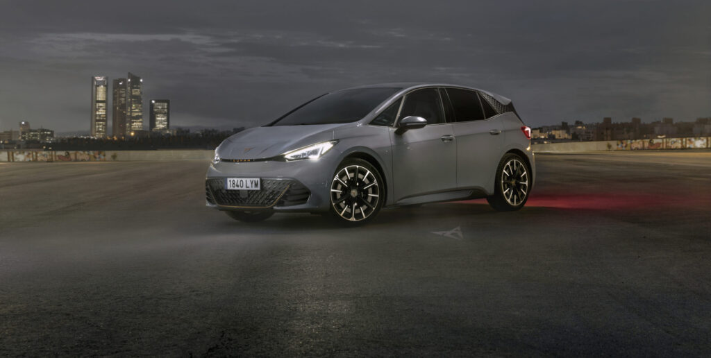 CUPRA Born, ahora con vitamina e-Boost