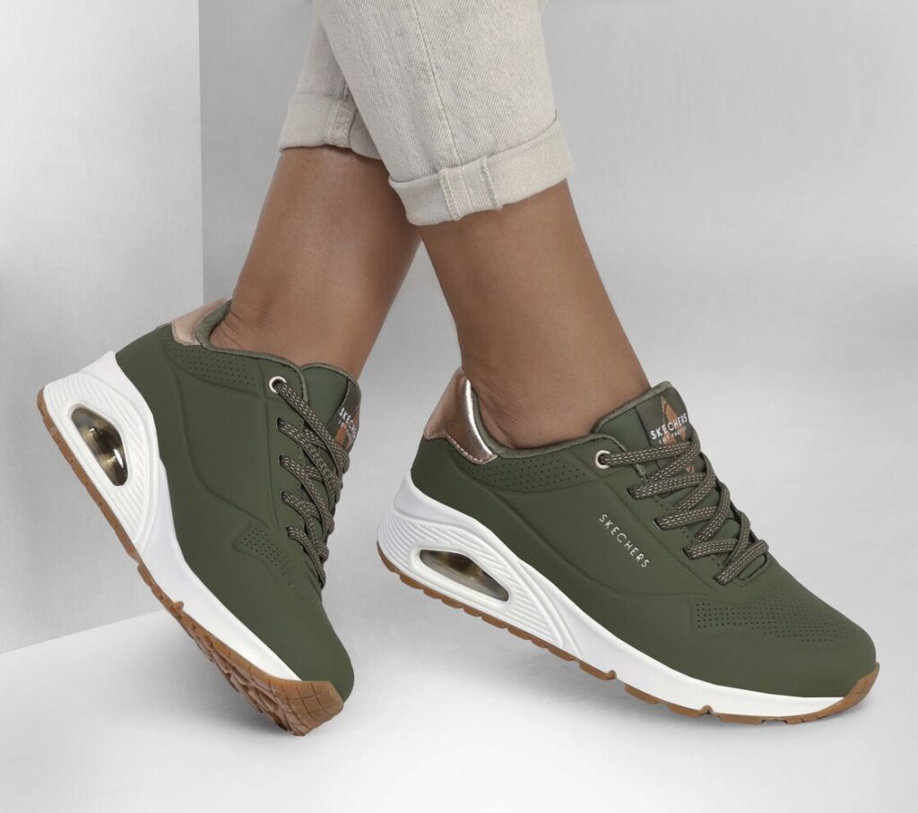 SKECHERS – El equilibrio perfecto entre la moda y el confort