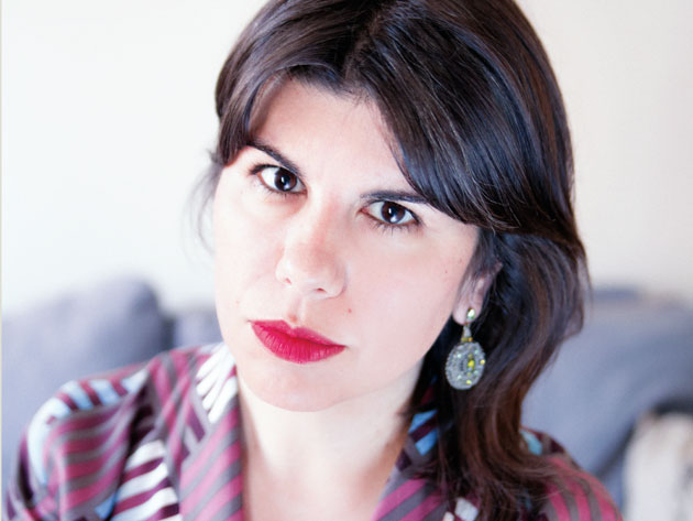 Poesía pegada al suelo