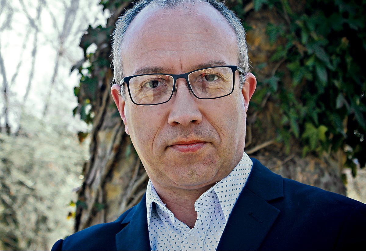 Caleb Scharf, el 'iluminador' de los agujeros negros