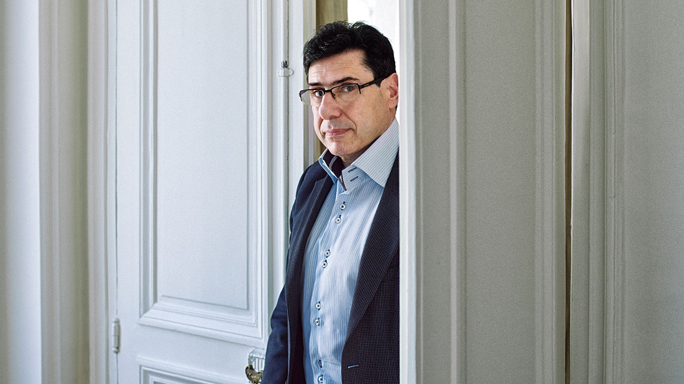 El economista, Philippe Aghion: "La renta mínima salva la dignidad humana"